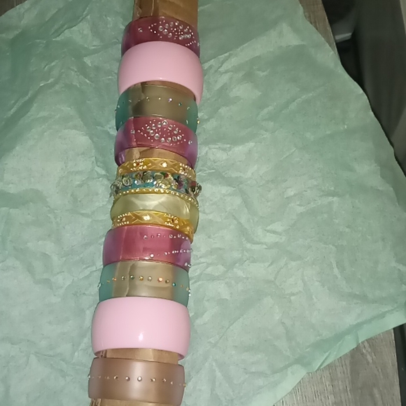 unbranded | Jewelry | 3 Vintage Chunky Bedazzled 8s Bangles | Poshmark